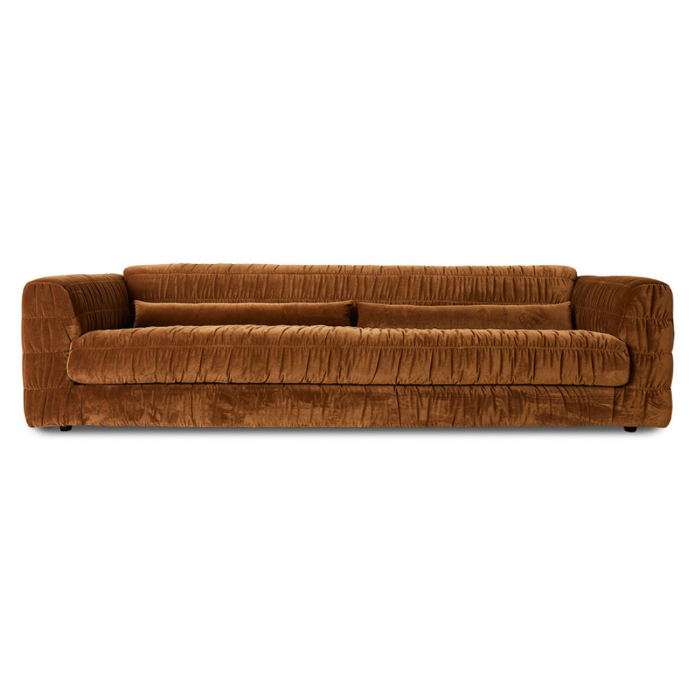 Club Couch: Royal Velvet, Caramel – House of Orange
